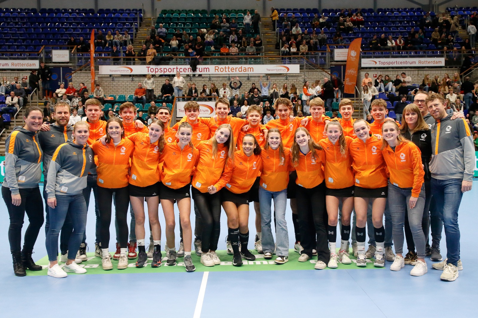 Mikai (weer) en Koen in Oranje